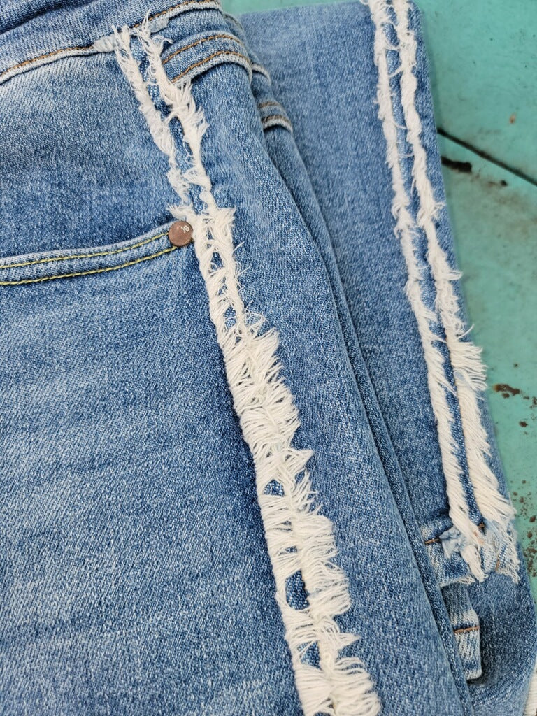 Hailey Jean – The Pearl Antler